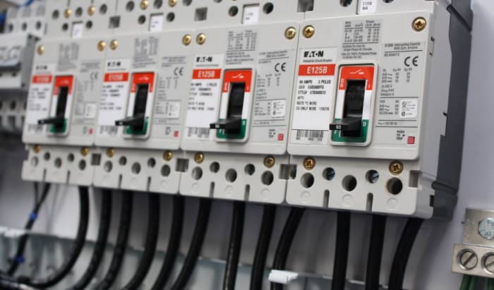 What Is a Molded Case Circuit Breaker? - A Detailed Explanation What Is a Molded Case Circuit Breaker? - A Detailed Explanation