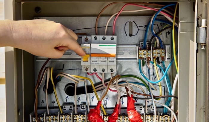 What Size Wire Do I Need for a 60 Amp Sub Panel? What Size Wire Do I Need for a 60 Amp Sub Panel?